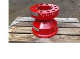 Adapter Clamp 6, 3 1/16" API 16A HUB, BX -154, 15000 psi /Clamp 8, 4 1/ ...