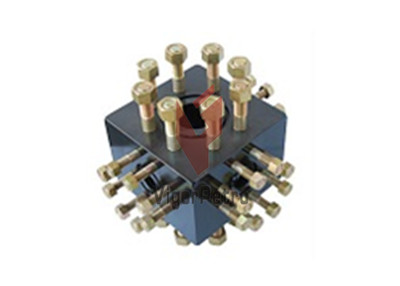 Wellhead Studded Crosses and Tees API 6A Monogrammed